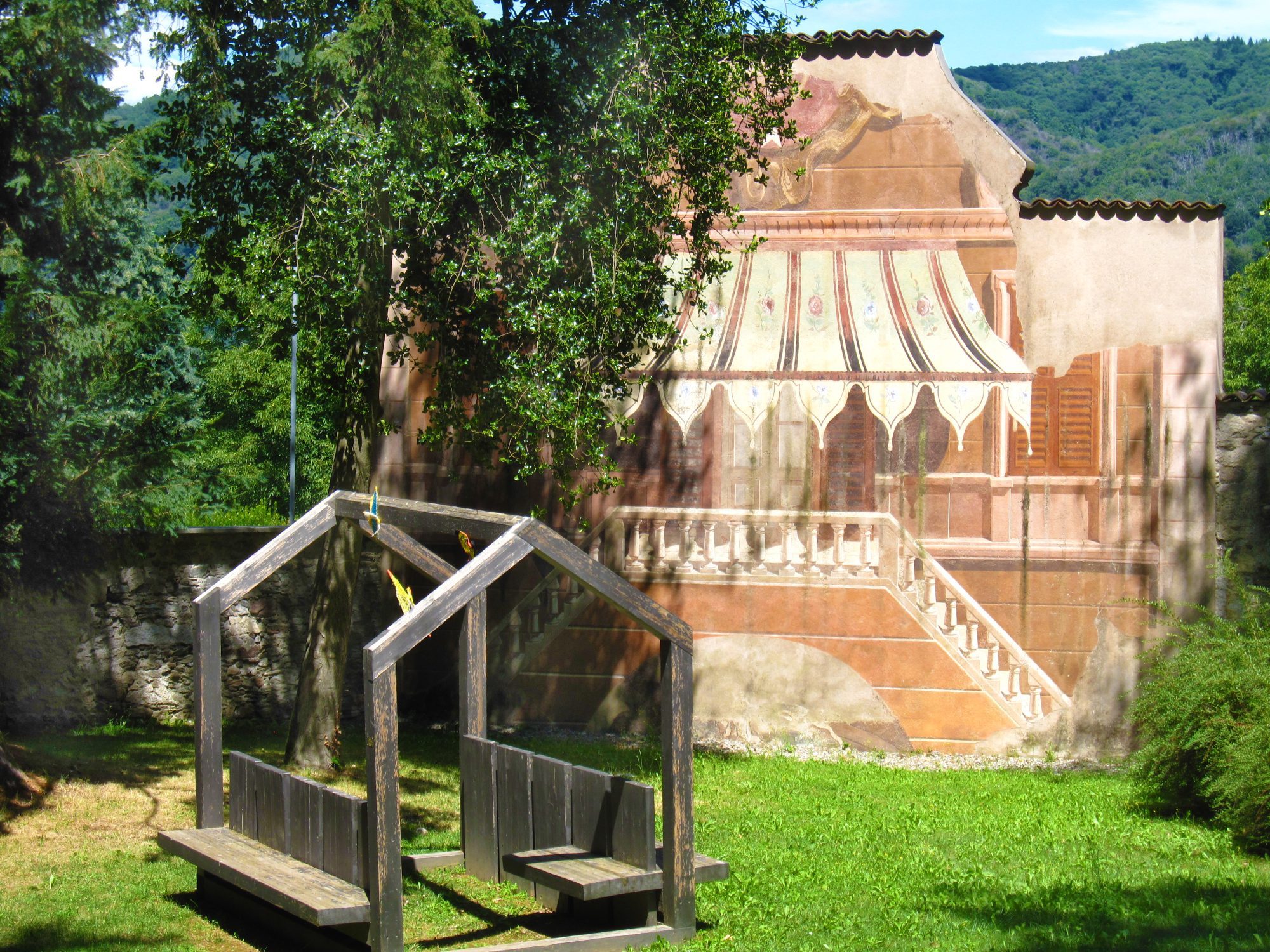 Gothic Park & Tornielli Palace – a legendary park and magical palace in ...